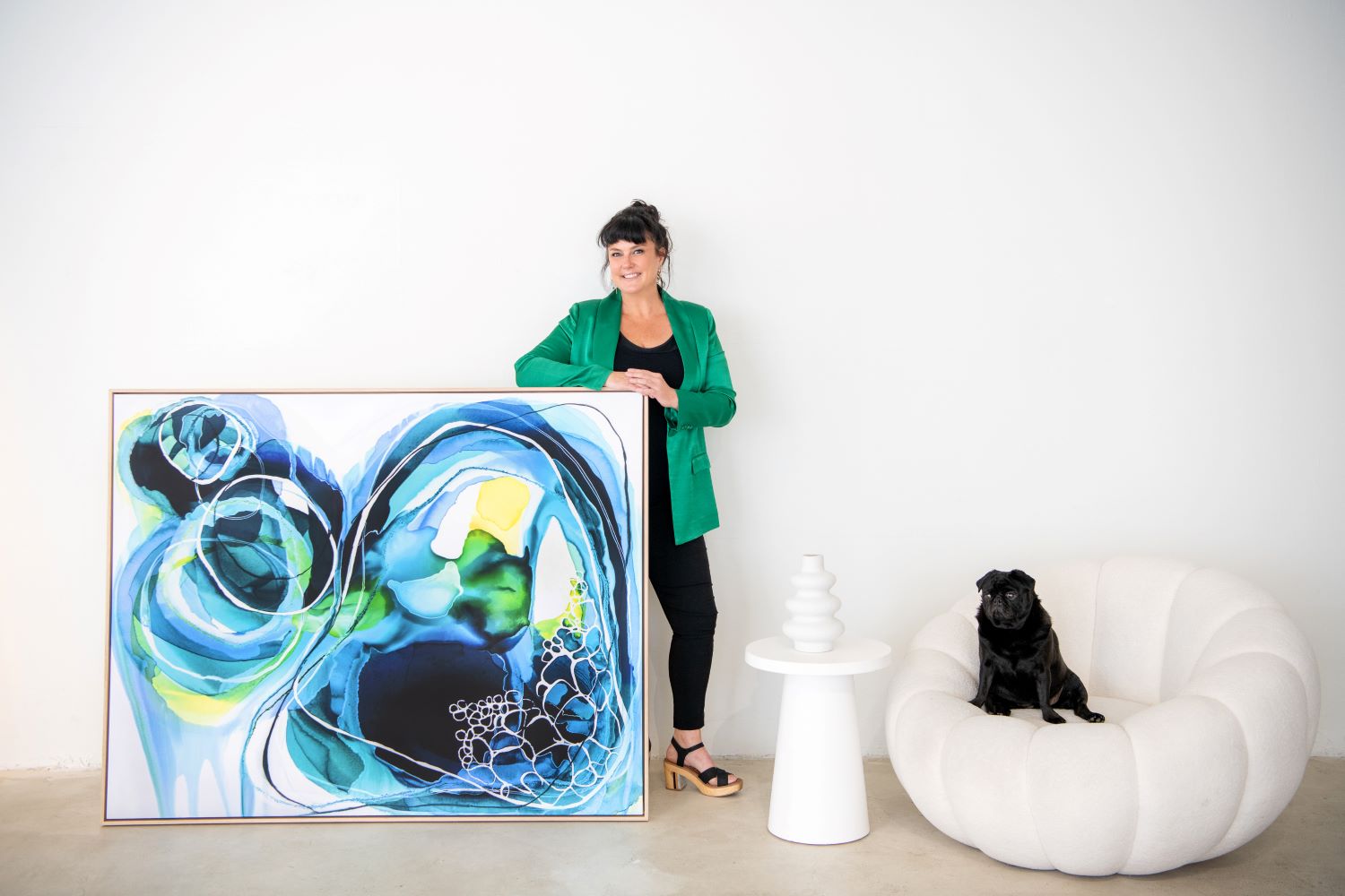 Experience the Artistry of Lara Scolari Australia's Premier Artist